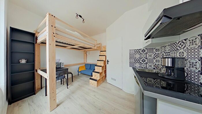 Appartement à louer - Poitiers, Sud - 1 pièce