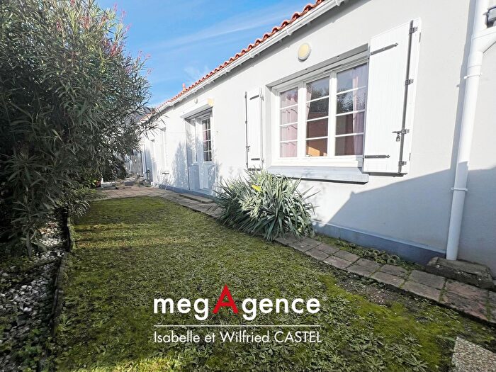 Maison à vendre - Les Sables-dOlonne, Les Roses, Route du Château dOlonne - 6 pièces - 3 chambres
