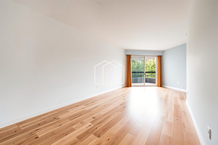 Appartement à vendre - Suresnes, République - 4 pièces - 3 chambres