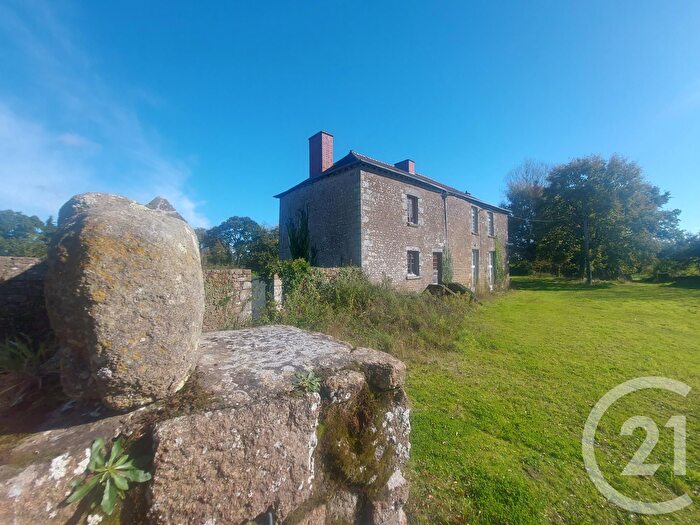 Maison à vendre - Hédé-Bazouges - 9 pièces - 5 chambres