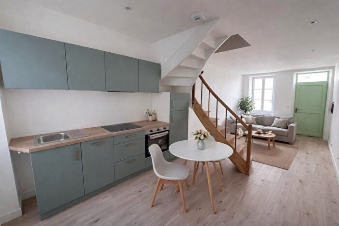 Maison à vendre - Durtal - 4 pièces - 3 chambres