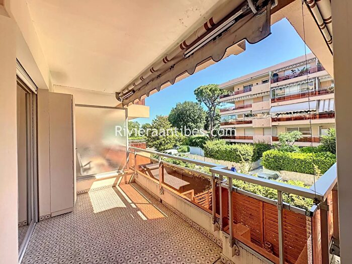 Appartement à vendre - Antibes, Rabiac, Carriat, Les Semboules, Les Brusquets - 2 pièces - 1 chambre