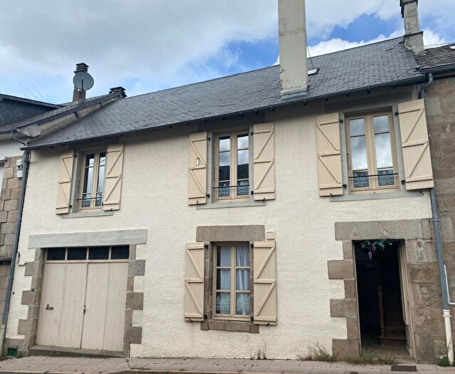 Maison à vendre - Bugeat - 3 pièces - 1 chambre