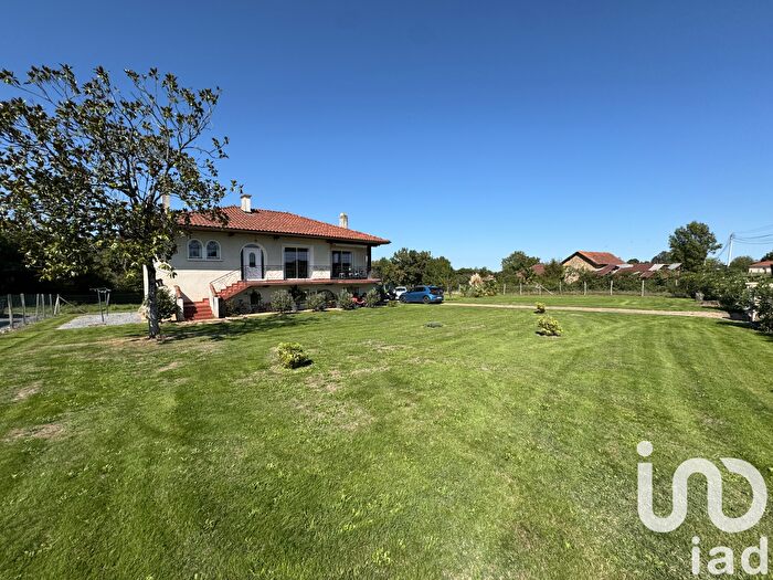 Maison à vendre - Lembeye - 9 pièces - 4 chambres