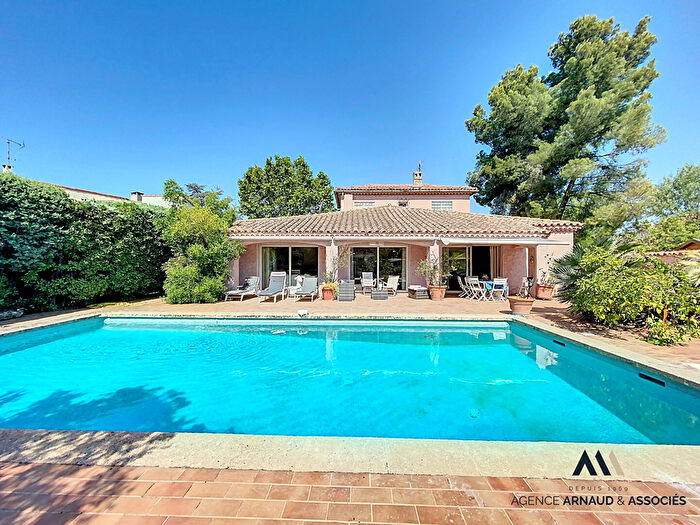 Maison à vendre - Saint-Cyr-sur-Mer, Pradeaux, Banette, Bourrasque - 7 pièces - 4 chambres