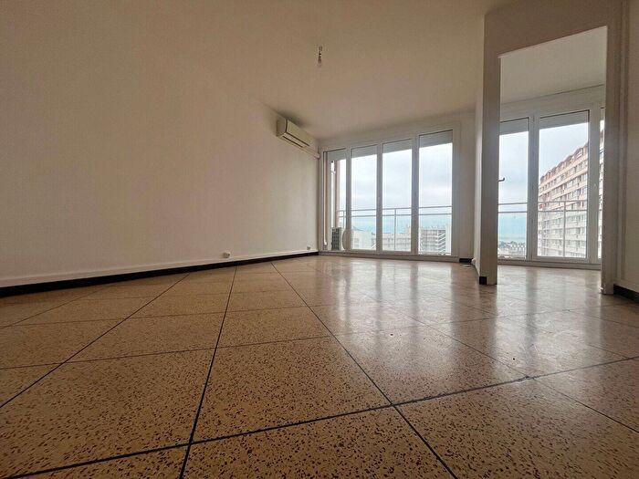 Appartement à louer - Sainte Marguerite, Marseille ème - 3 pièces - 2 chambres