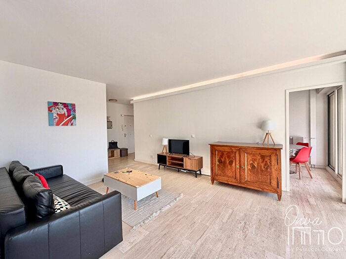 Appartement à vendre - Écully, Les Serres, Vivier - 4 pièces - 3 chambres