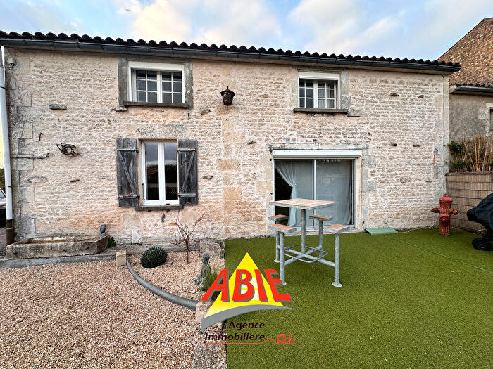 Maison à vendre - Oulmes - 5 pièces - 4 chambres