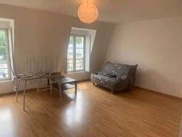 Appartement à louer - Les Lycées-La Forêt-Le Château, Chantilly - 1 pièce