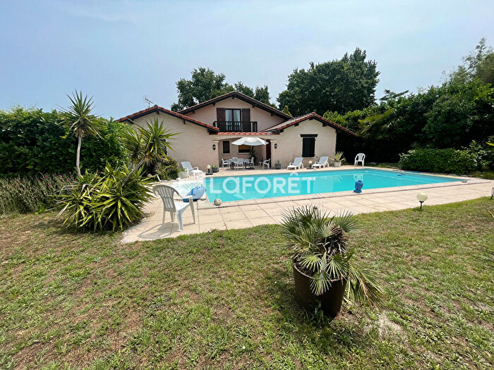 Maison à vendre - Eysines, Le Bourg - 5 pièces - 3 chambres