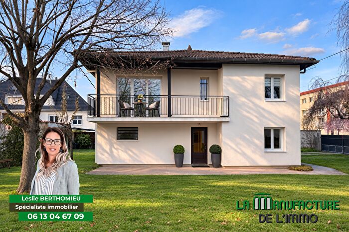 Maison à vendre - Veauche - 6 pièces - 4 chambres