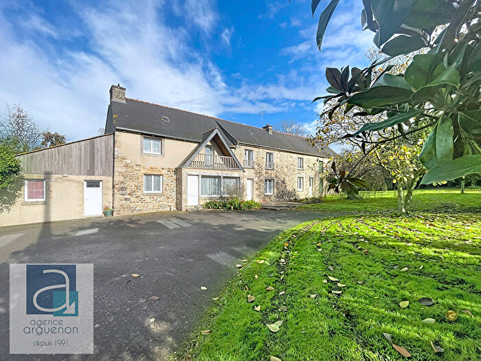 Maison à vendre - Caulnes - 8 pièces - 5 chambres