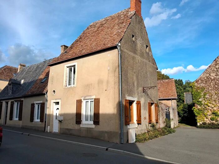 Courcelles-la-Forêt : Maison 8 pièces à vendre