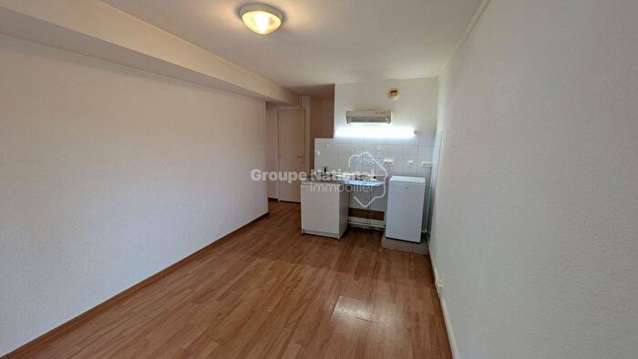 Appartement à louer - Azieu, Genas - 2 pièces - 1 chambre