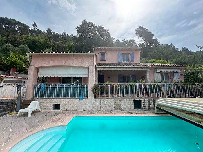 Maison à vendre - Tourrette-Levens - 5 pièces - 3 chambres