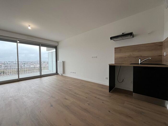Appartement 2 pièces à louer à Fleury-les-Aubrais, Gare, Bannier, Bustière, Dessaux