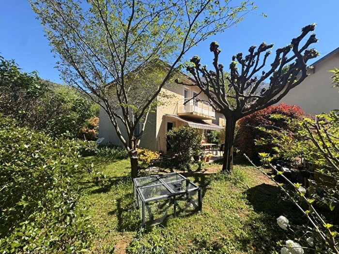 Maison à vendre - Saint-Égrève - 4 pièces - 3 chambres