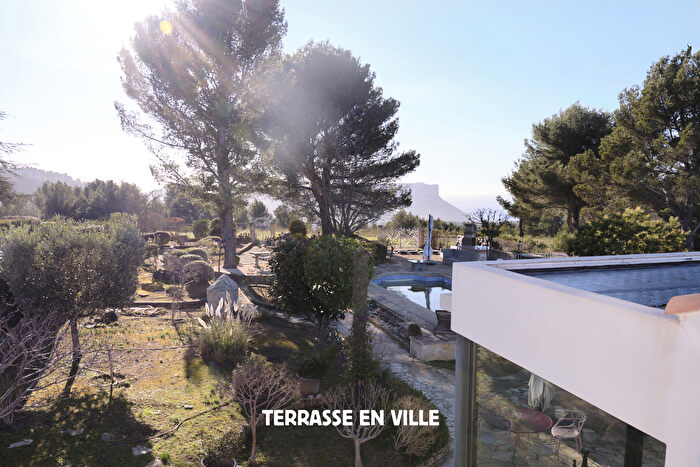 Maison à vendre - Carnoux-en-Provence - 7 pièces - 6 chambres