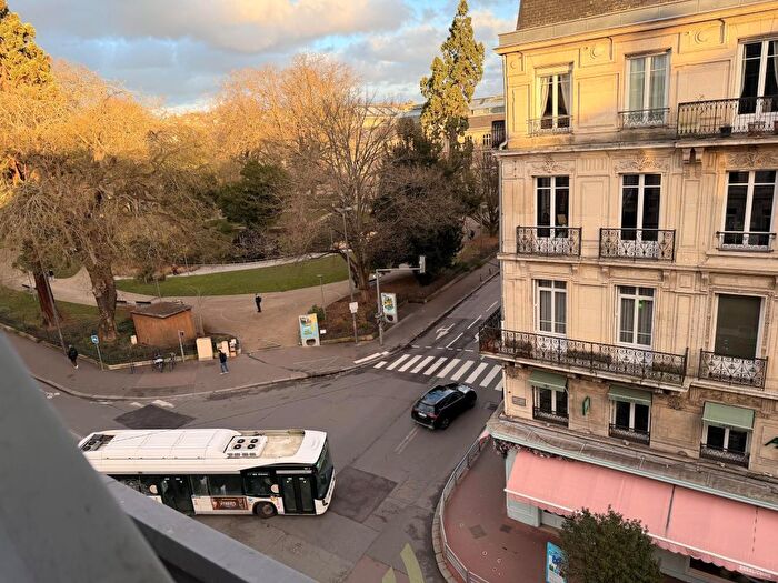 Appartement à vendre - Rouen, Vieux Marché, Cathédrale - 2 pièces - 1 chambre