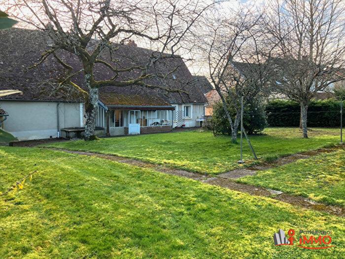 Maison à vendre - Saints-en-Puisaye - 6 pièces - 4 chambres