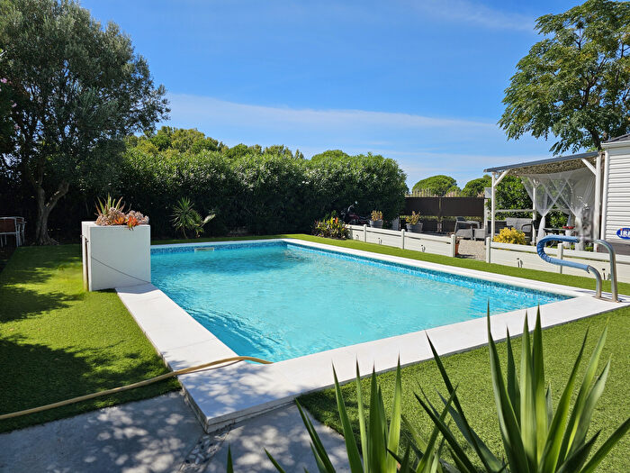 Maison à vendre - Aigues-Mortes - 5 pièces - 4 chambres