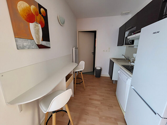 Rochefort, Centre-ville : Appartement 2 pièces à louer