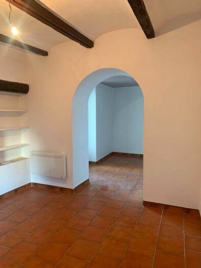 Appartement à louer - Saint-Julien-les-Rosiers - 2 pièces - 1 chambre