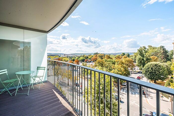 Appartement 2 pièces à vendre à Paris 16ème, Auteuil-Nord, Jasmin, Mirabeau