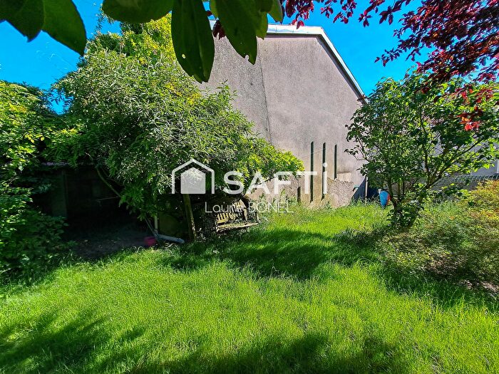 Maison 7 pièces à Houdreville, à vendre