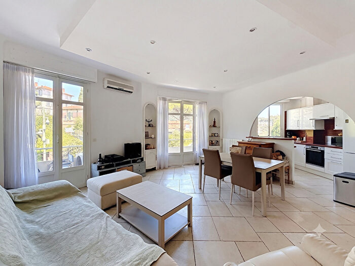 Appartement 2 pièces à vendre à Le Cannet, Bas Cannet