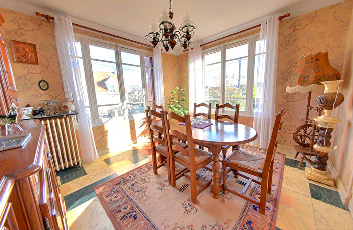 Maison à vendre - Roissy-en-Brie, Ascott, Verger, Avenir - 8 pièces - 5 chambres