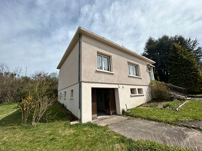 Maison à vendre - Bugeat - 3 pièces - 2 chambres