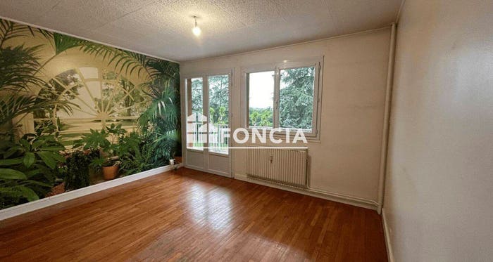 Appartement 4 pièces à louer à Centre Ville, Le Coteau