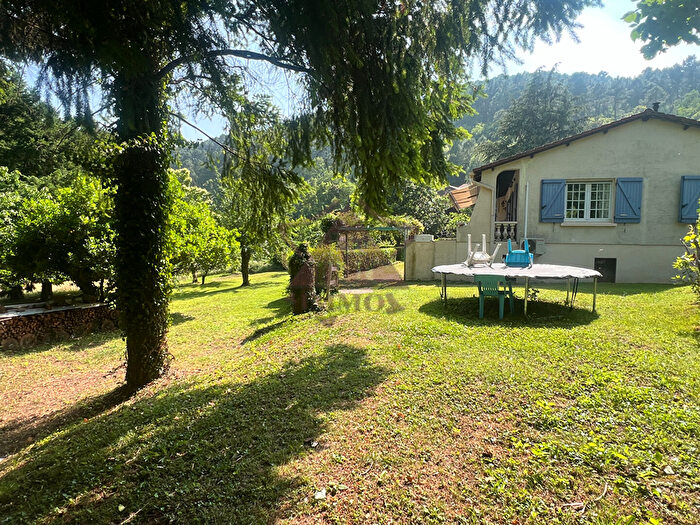 Maison 7 pièces à Peyremale, à vendre