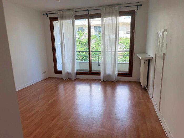 Levallois-Perret, Front de Villiers : Appartement 1 pièce à vendre