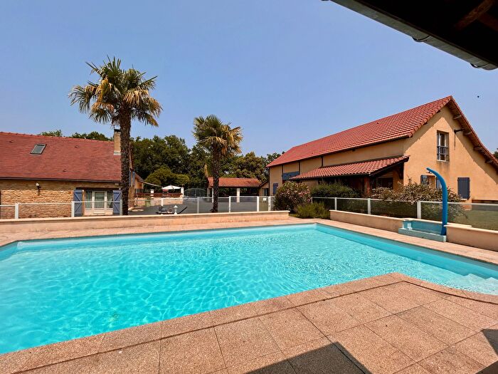 Maison à vendre - Gourdon - 13 pièces - 9 chambres