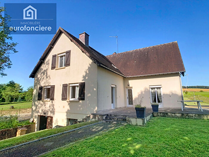 Maison 8 pièces à Bercenay-en-Othe, à vendre