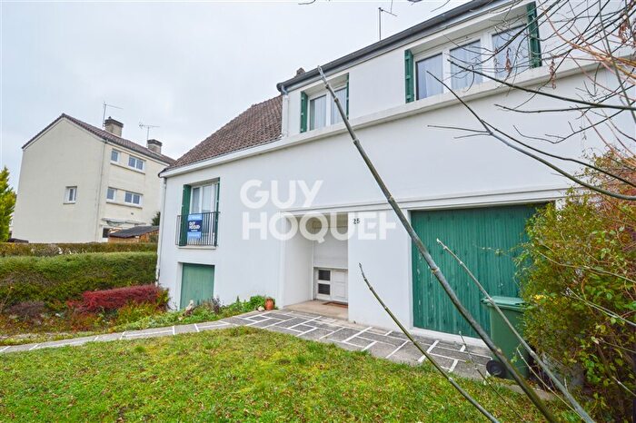 Maison à vendre - Villepreux - 8 pièces - 7 chambres