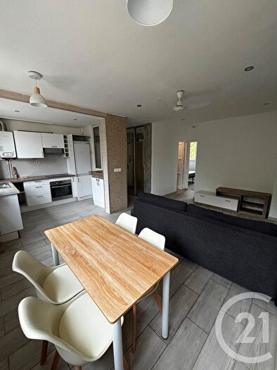 Créteil, Chenevier, Déménitroux : Appartement 3 pièces à louer