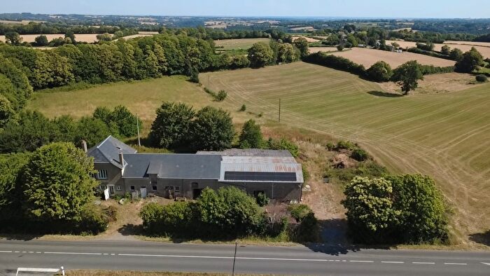 Aigurande - Maison 6 pièces à vendre