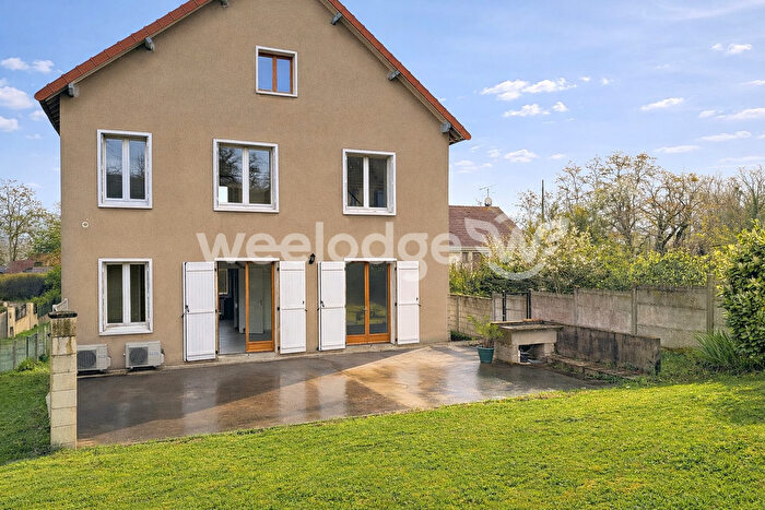 Maison à vendre - Saint-Ouen-lAumône - 7 pièces - 5 chambres