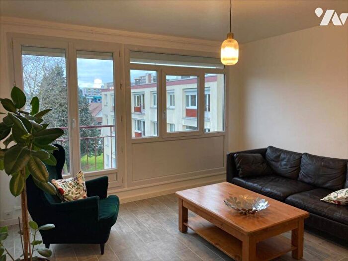 Appartement à louer - Sotteville-lès-Rouen - 3 pièces - 2 chambres