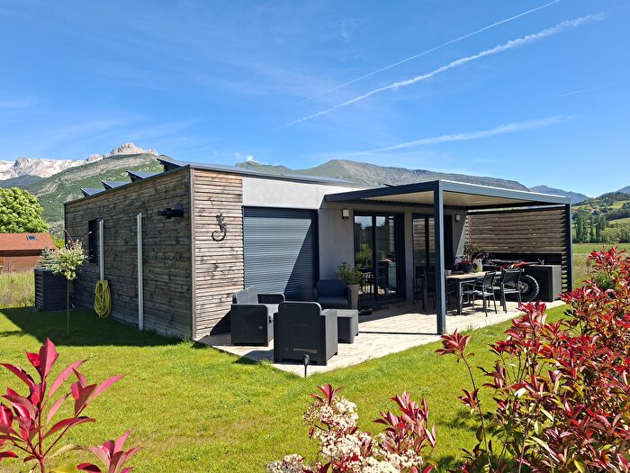 Maison à vendre - Manteyer - 4 pièces - 3 chambres