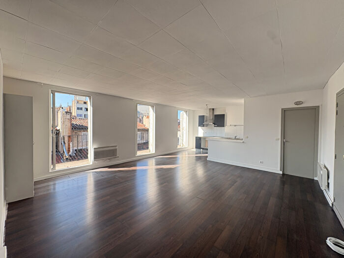 Appartement 1 pièce à louer à Marseille 1er, Chapitre