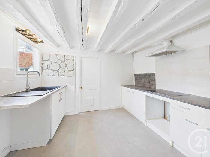 Appartement à vendre - Chartres, Centre-ville - 4 pièces - 3 chambres