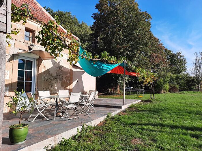 Maison à vendre - Saint-Colomb-de-Lauzun - 7 pièces - 4 chambres