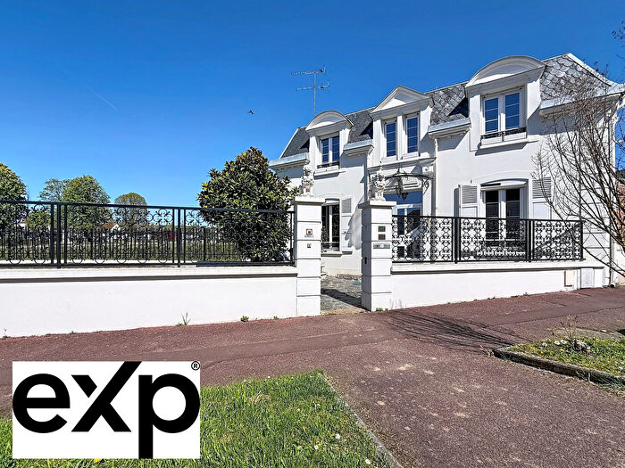 Maison à vendre - Pacy-sur-Eure - 7 pièces - 4 chambres