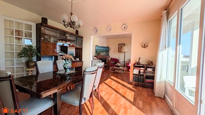 Appartement à vendre - Lanester, Petit Lanester, Maison des Choux, Bellevue - 5 pièces - 3 chambres