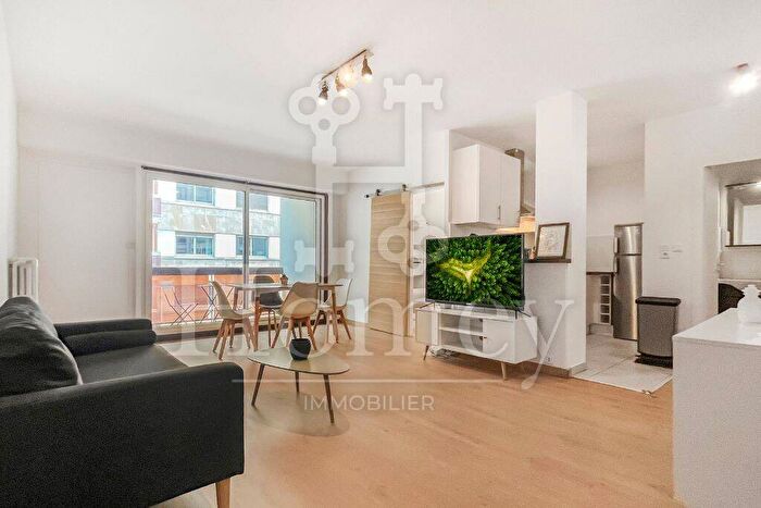 Appartement à louer - Centre, Annemasse - 2 pièces - 1 chambre