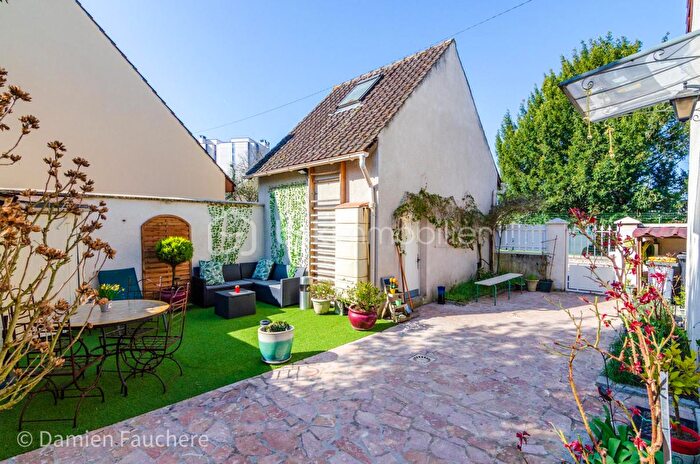 Maison à vendre - Dammarie-les-Lys, Château Gaillard, Roles, Justice - 5 pièces - 4 chambres